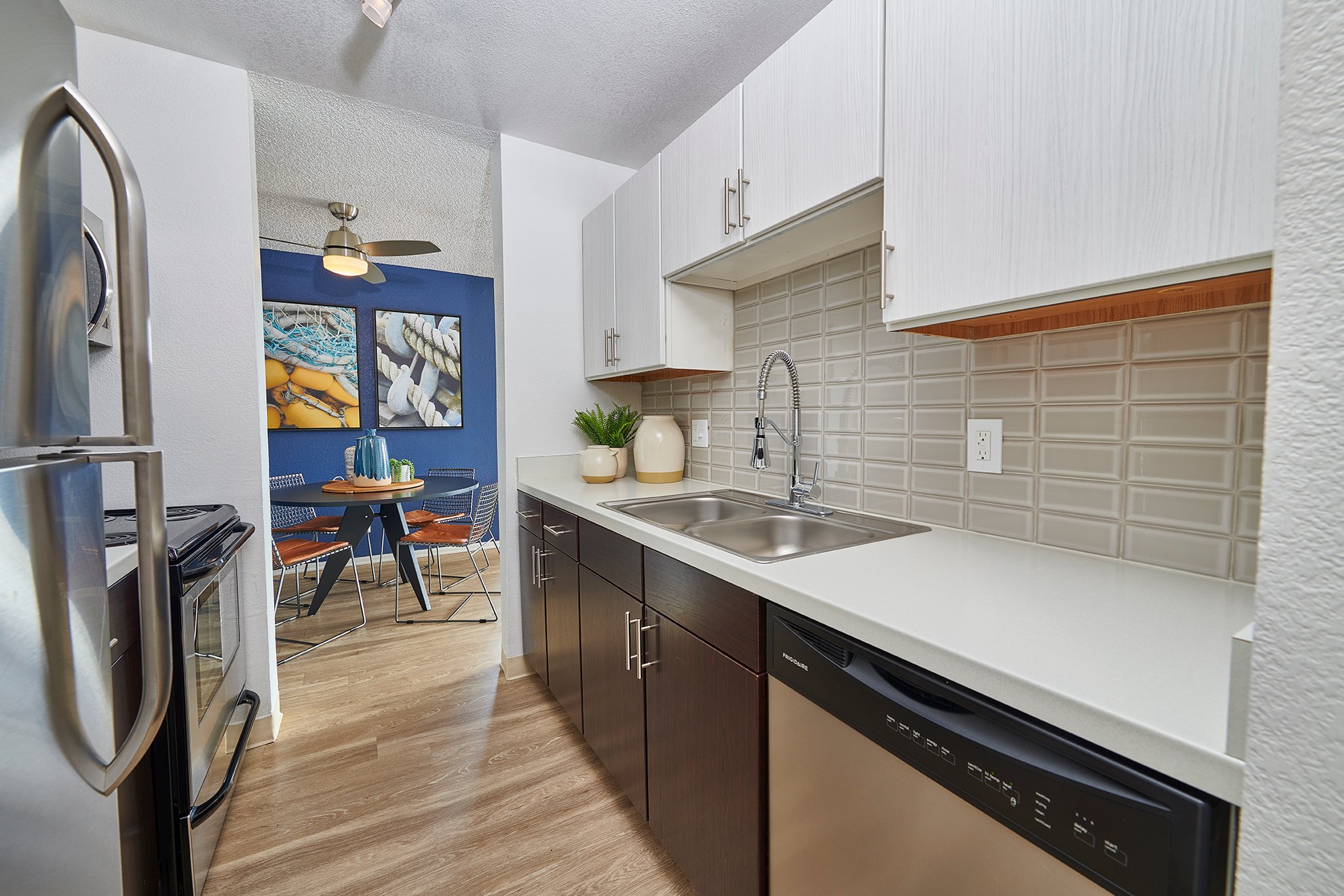 Photos of Lakewood Apartments | Lakeview Towers at Belmar